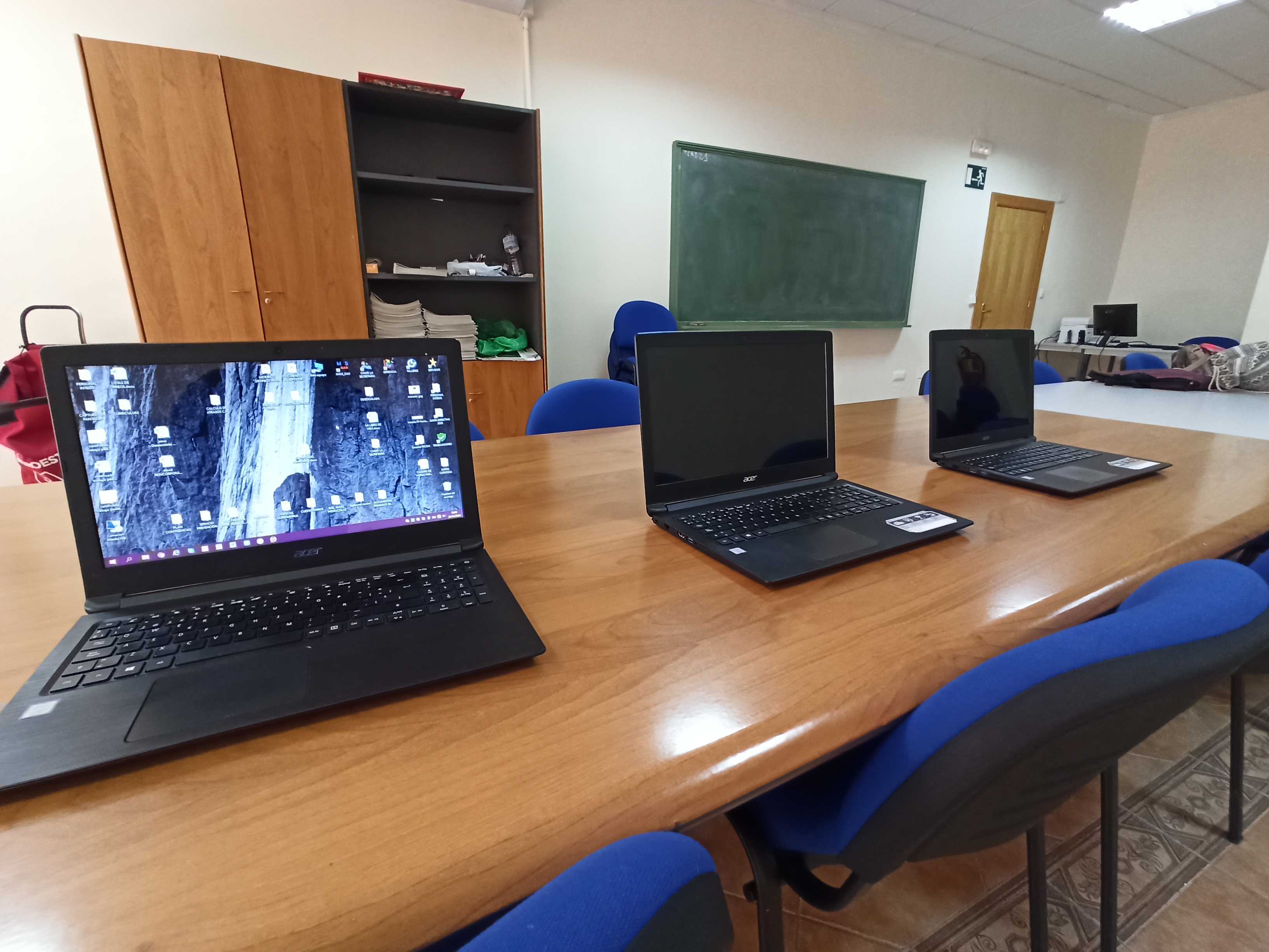 Adquisición de equipos informáticos